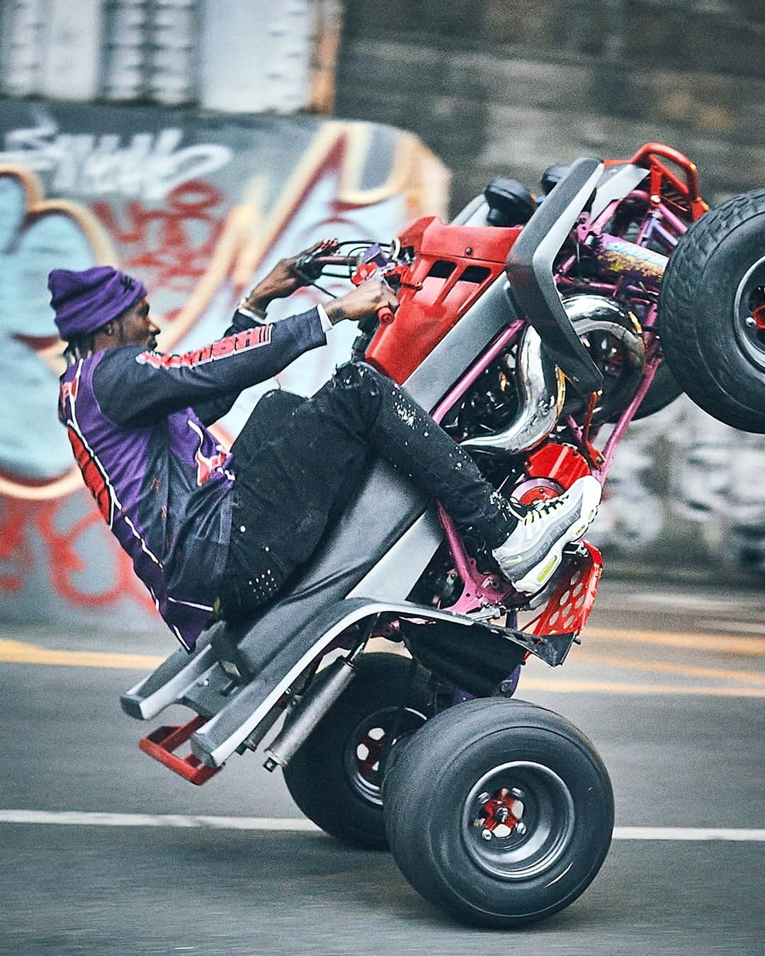 HYPEBEASTさんのインスタグラム写真 - (HYPEBEASTInstagram)「@hypebeaststyle: Following ...