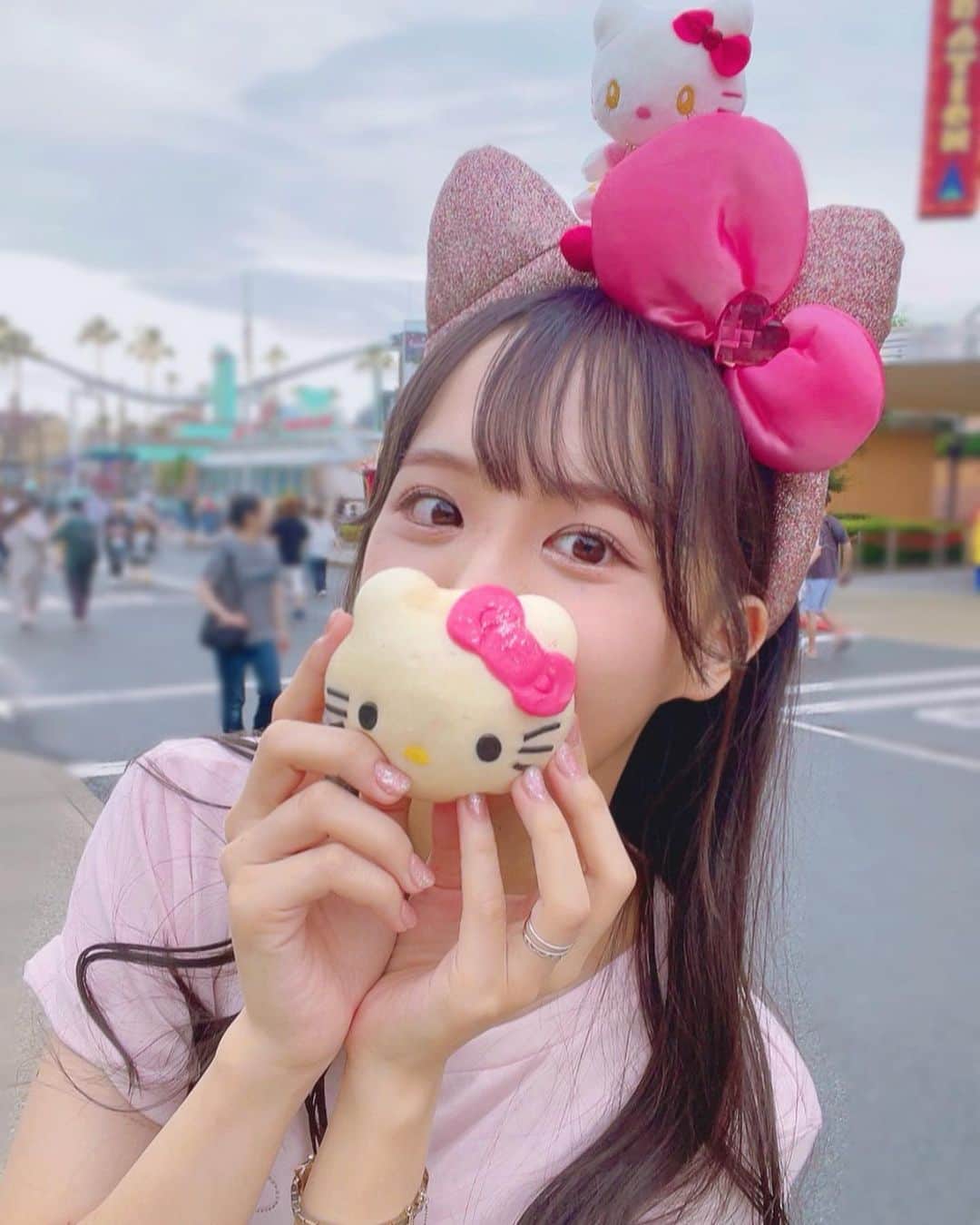 福田朱里さんのインスタグラム写真 福田朱里instagram 「ハローキティまんﾐ・ ・ﾐ🎀 キティとかのエリアじゃなくて、メインエリア