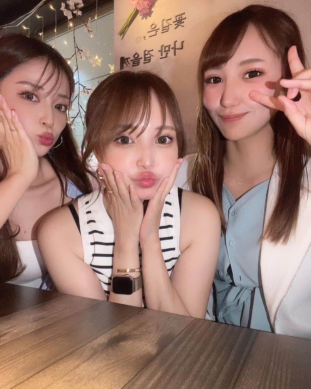 MIKIさんのインスタグラム写真 - (MIKIInstagram)「超べっぴん2人と韓国料理🩷🩷 サムギョプサルやっぱりすき🤤 2軒目でなん ...