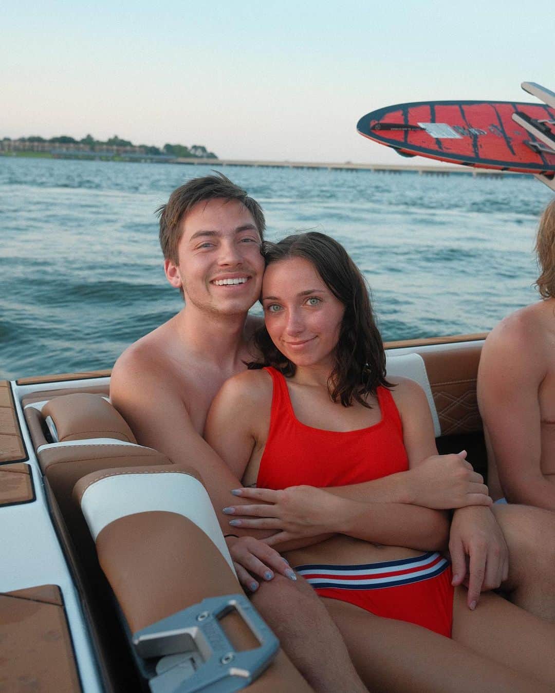 Brooklyn and Baileyさんのインスタグラム写真 - (Brooklyn and BaileyInstagram)「Sunset plans = this」7月6日 11時20分 ...