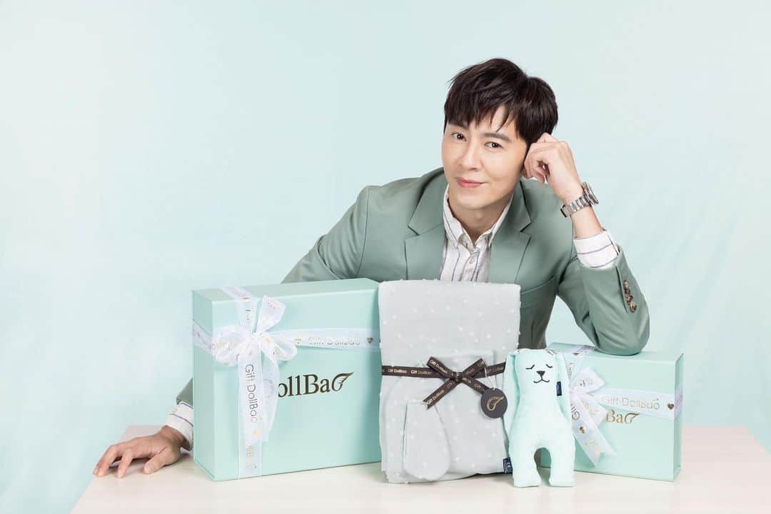 Lego Liさんのインスタグラム写真 - (Lego LiInstagram)「好喜歡跟大家面對面聊天 尤其是在涼涼百貨公司裡🤪 謝謝逗寶 ...