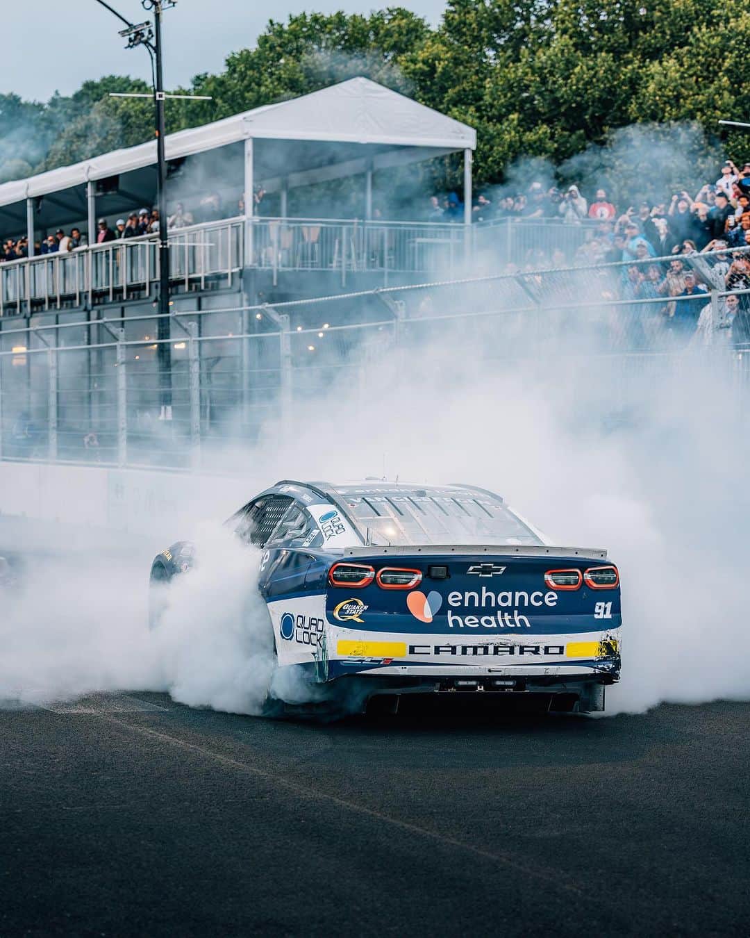 trashさんのインスタグラム写真 - (trashInstagram)「Fast shutter, faster cars ...