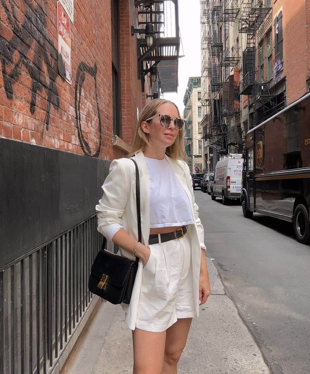 Helena Glazer Hodneさんのインスタグラム写真 - (Helena Glazer HodneInstagram)「{recent summer outfits}」7月7日 23 ...