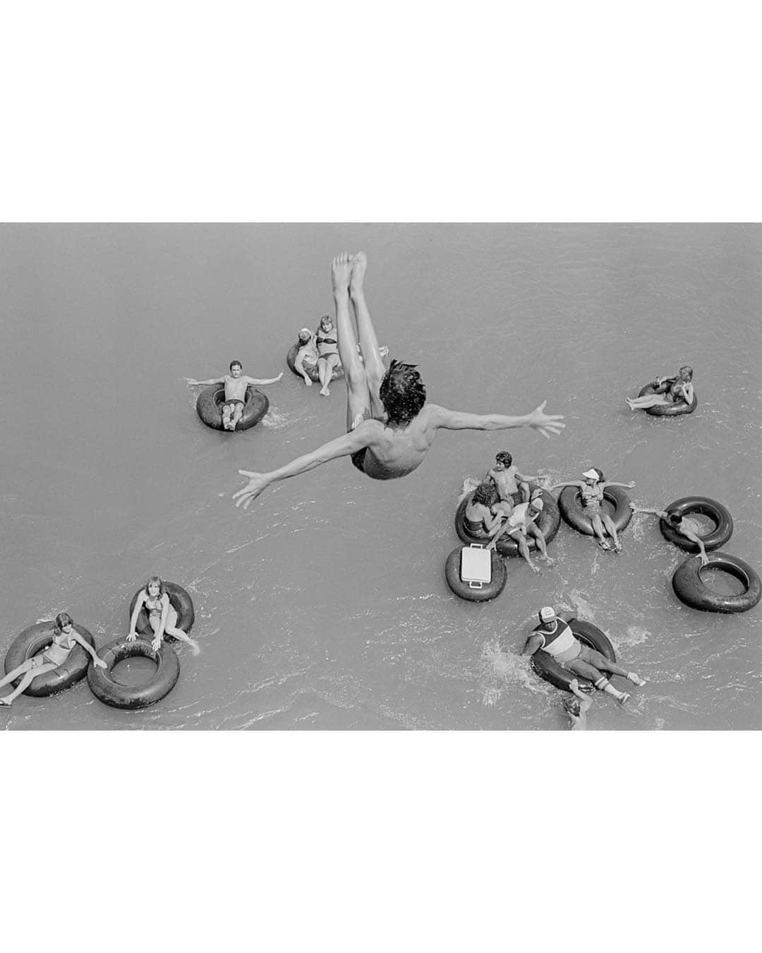 Magnum Photosさんのインスタグラム写真 - (Magnum PhotosInstagram)「A Bigger Splash ...