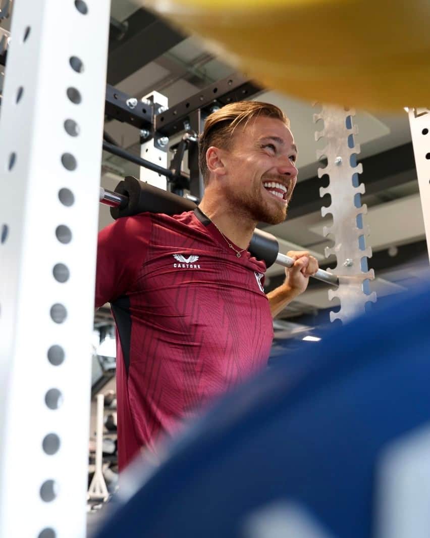 アストン・ヴィラFCさんのインスタグラム写真 - (アストン・ヴィラFCInstagram)「Day one. 💪」7月8日 22時00分 ...