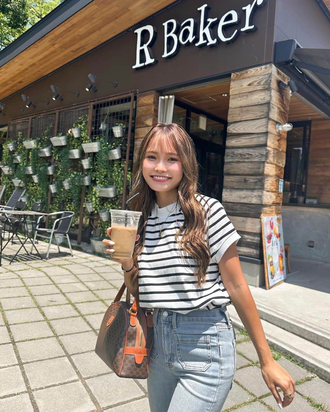 baby.maiさんのインスタグラム写真 - (baby.maiInstagram)「. . @classicalelf_official のボーダートップス👣 USAコットンやからしっかりし ...