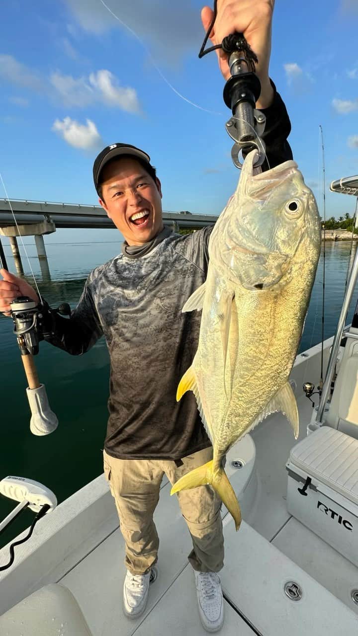 バヤシさんのインスタグラム動画 - (バヤシInstagram)「Fishing with @maxthemeatguy and ...