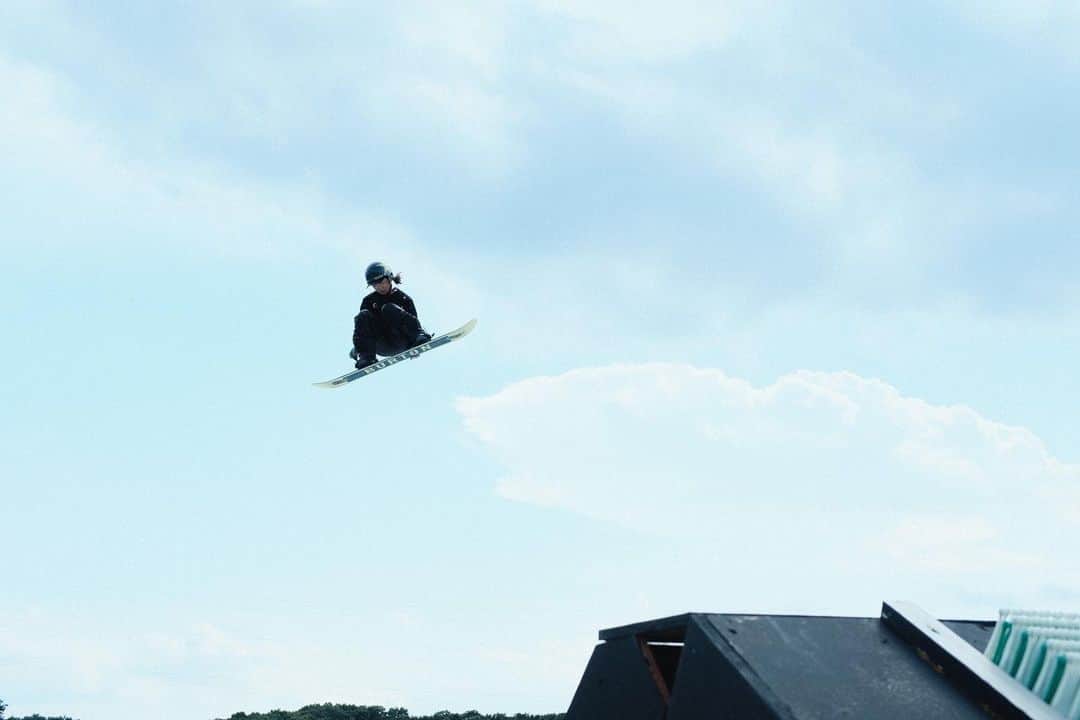 岩渕麗楽さんのインスタグラム写真 - (岩渕麗楽Instagram)「Summer is here 🍉 Photo by @lee ...