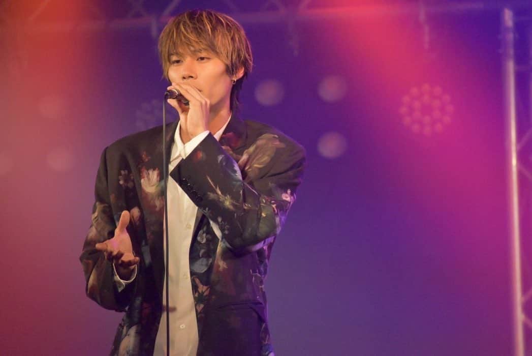 手島章斗さんのインスタグラム写真 - (手島章斗Instagram)「Honban #SHAKE #live #singer」7月9日 23時16分 - akito_solidemo_official
