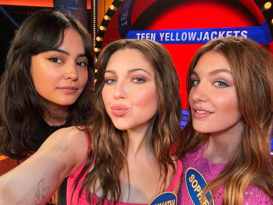 サミー・ハンラティさんのインスタグラム写真 - (サミー・ハンラティInstagram)「Let’s goooo team 90s lolll who do you think is ...