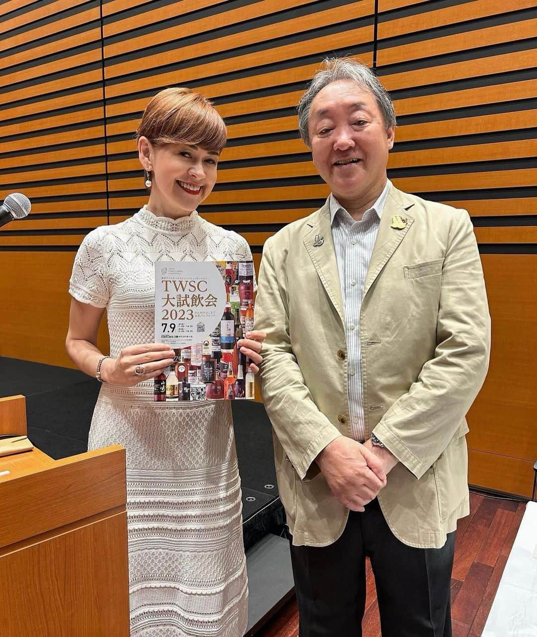 トムセン陽子さんのインスタグラム写真 - (トムセン陽子Instagram)「昨日は「TWSC大試飲会」にMCとして参加しました。 賞を受賞したボトルが大集結！ それらを少しずつ試飲しながら ...