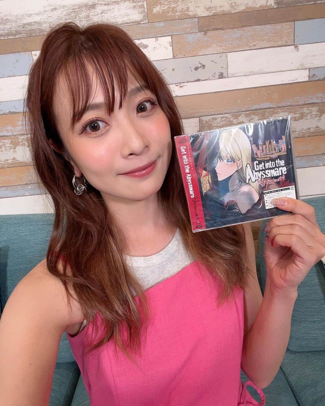 May’nさんのインスタグラム写真 - (May’nInstagram)「Abyssmareの1stシングル「Get into the Abyssmare」がリリースになりました🎉 スマホ ...