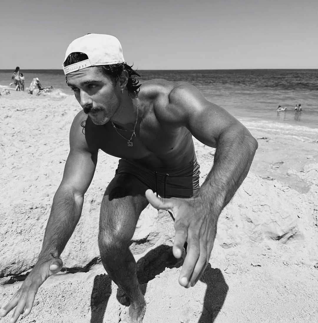 Steven Kellyさんのインスタグラム写真 - (Steven KellyInstagram)「stompin grounds」7月12 ...