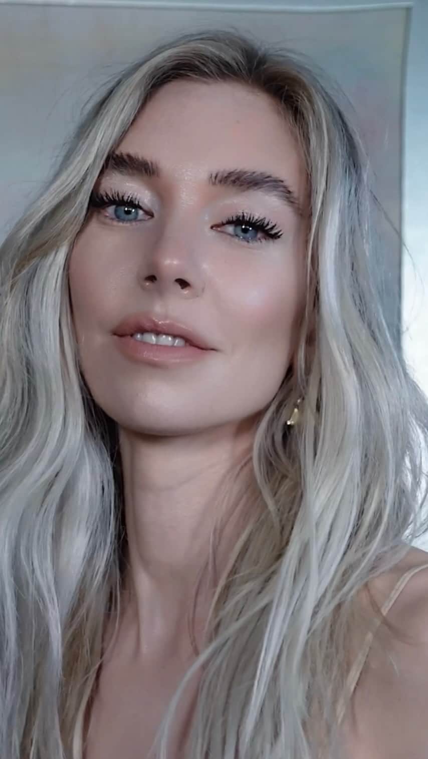 JO BAKERさんのインスタグラム動画 - (JO BAKERInstagram)「V A N E S S A • K I R B Y 🇬🇧 ...