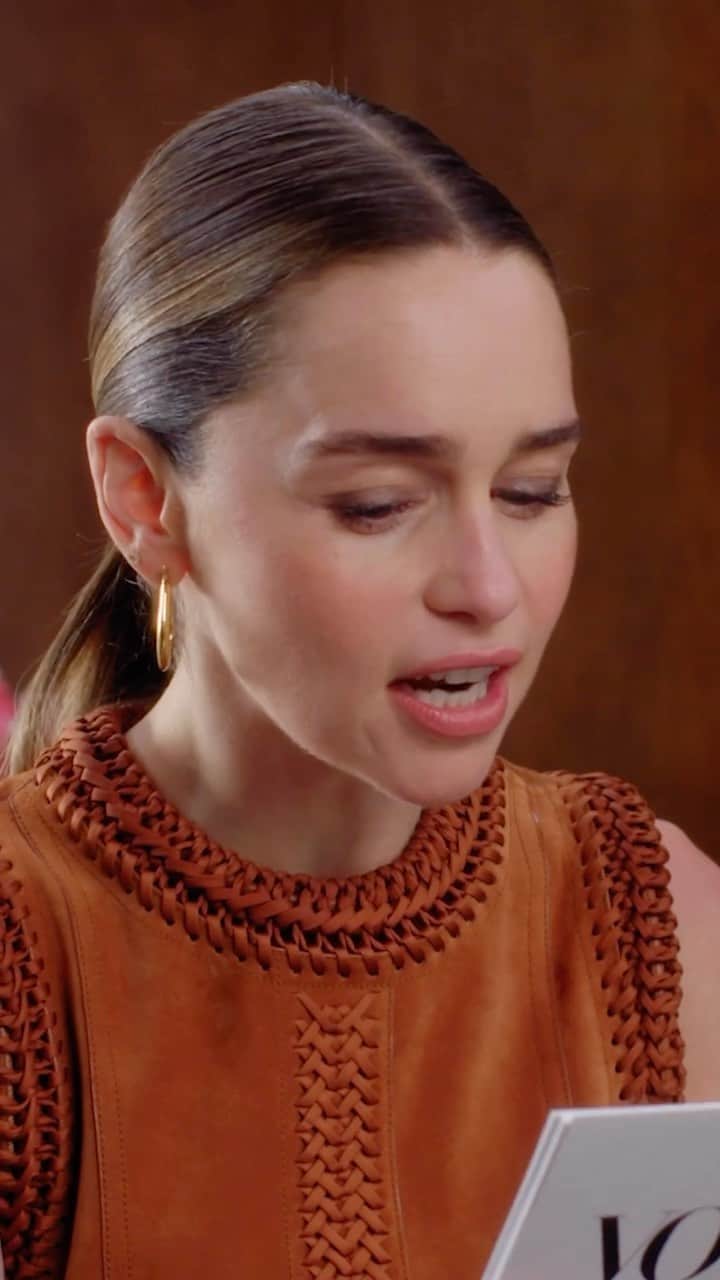 Vogueさんのインスタグラム動画 - (VogueInstagram)「Phone? Check. Keys? Check ...