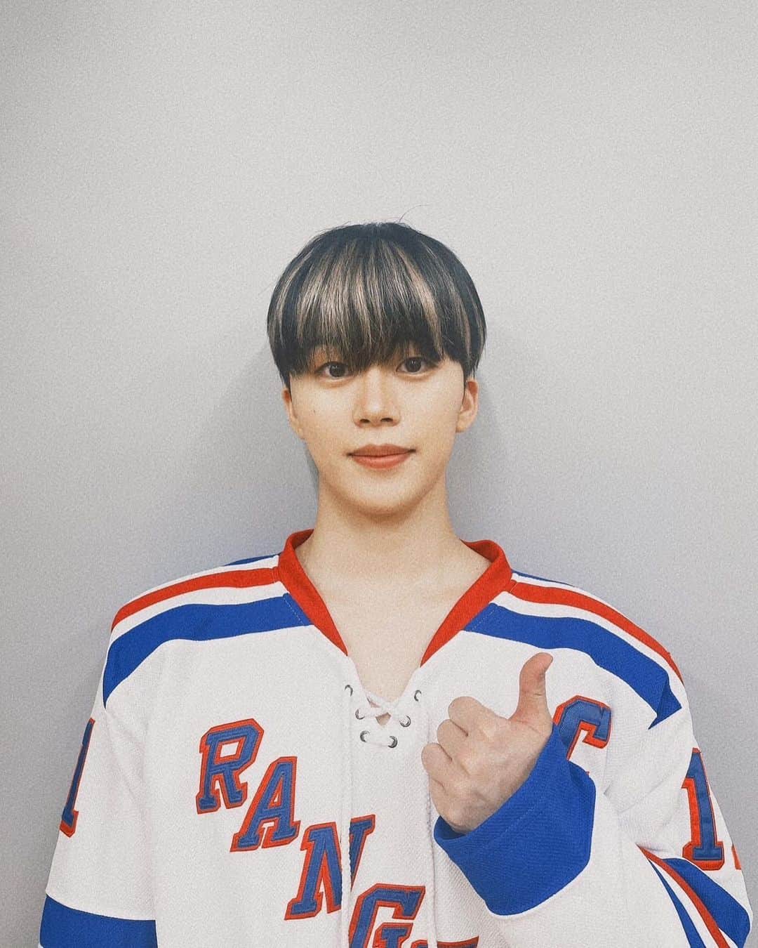 【公式】JO1さんのインスタグラム写真 - (【公式】JO1Instagram)「おはよう！！☀️ アイスホッケーやってみたい🏒 #JO1 #木全翔也 #KIMATASYOYA #じぇおグラム ...