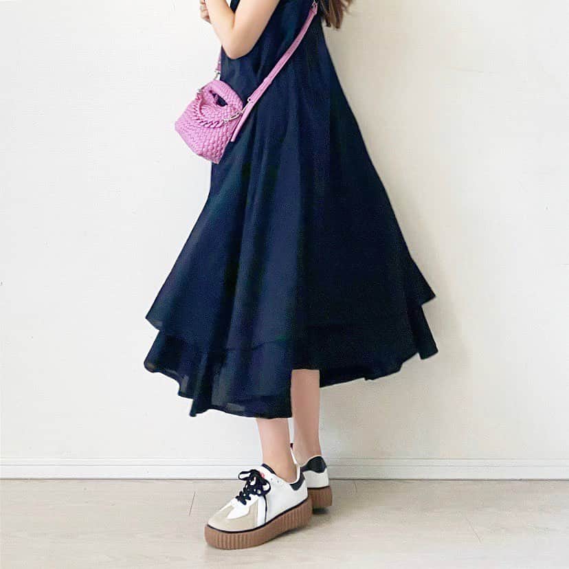 マナさんのインスタグラム写真 - (マナInstagram)「👟🐶🩷 このスニーカー可愛い ︎*。 @classicalelf_official 🏷️〈JAVA別注〉RETRO LITE超軽量 ...