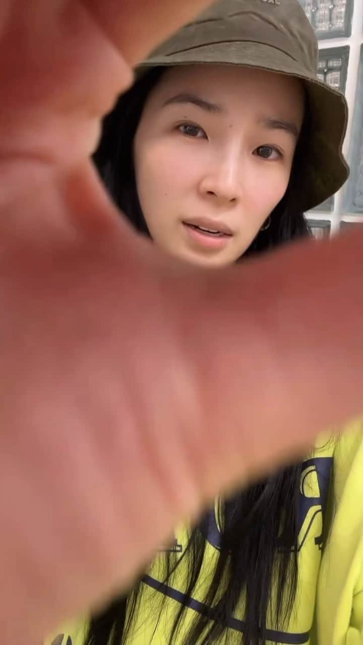 アイリーン・キムさんのインスタグラム動画 アイリーン・キムinstagram 「머리 짤랐어 💇🏻‍♀️」7月14日 19時20分
