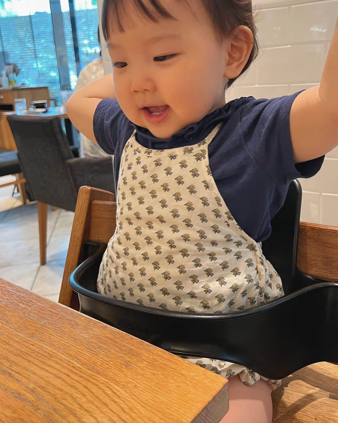 HALCAさんのインスタグラム写真 - (HALCAInstagram)「🥗🥯🥂 気に入ったらまたすぐ行っちゃうタイプ。 パンは娘に取られちゃうけど(←美味しいよね〜) 一緒に食事を楽しめるの ...