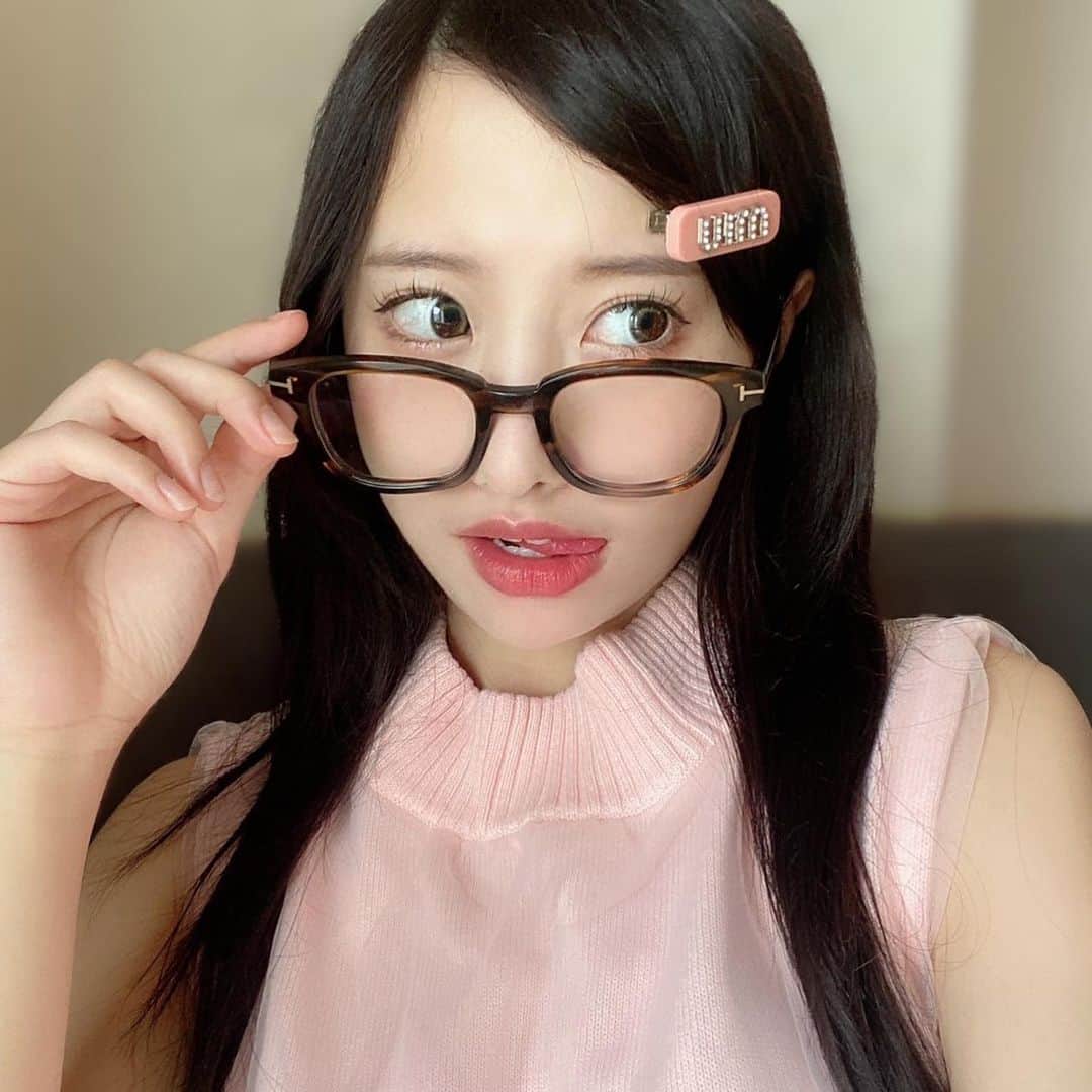 藤川らるむさんのインスタグラム写真 藤川らるむinstagram 「🧚‍♀️🫧 日本で初めて眉毛のアートメイクしてきた🇯🇵 Art