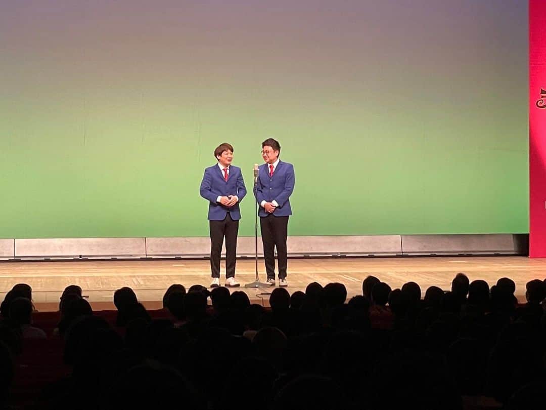 銀シャリさんのインスタグラム写真 - (銀シャリInstagram)「銀シャリ15周年＋3ツアー 「不思銀の国のシャリス」in愛知 ご来場 ...