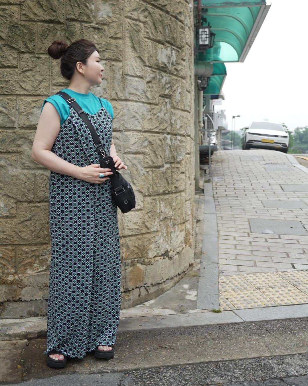 kawakami momokoさんのインスタグラム写真 - (kawakami momokoInstagram)「昨日の格好 トップス @hyke_official #hyke #ハイク ...