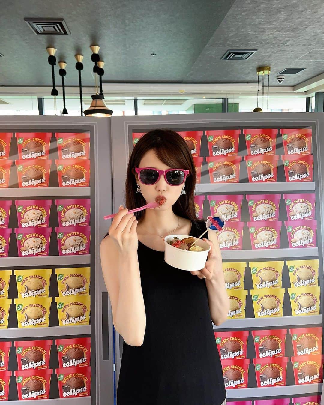 垰智子さんのインスタグラム写真 - (垰智子Instagram)「今日もすっごく暑かったぁ🌞 熱中症にならないようにしながら、 連休を楽しもうね😆 . 最近、主食がアイスになりつつある私に ...