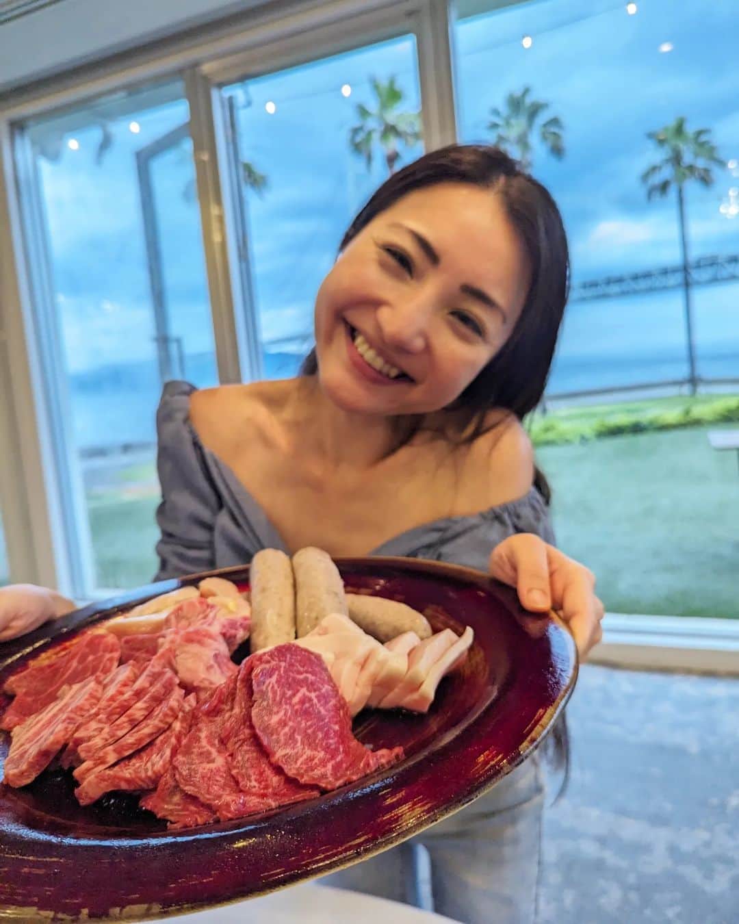 Hiromi Tomiiさんのインスタグラム写真 - (Hiromi TomiiInstagram)「フシギダネ☺ . お肉にピントが合って ...