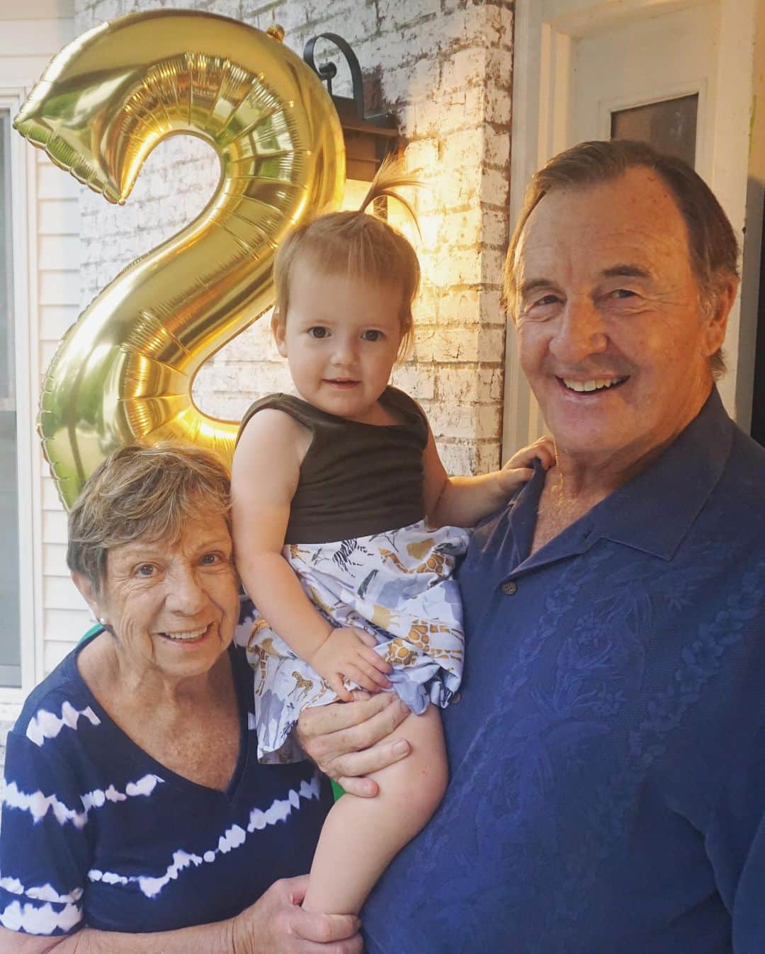 メリッサ・フランクリンさんのインスタグラム写真 - (メリッサ・フランクリンInstagram)「Cait is two and it’s a ...