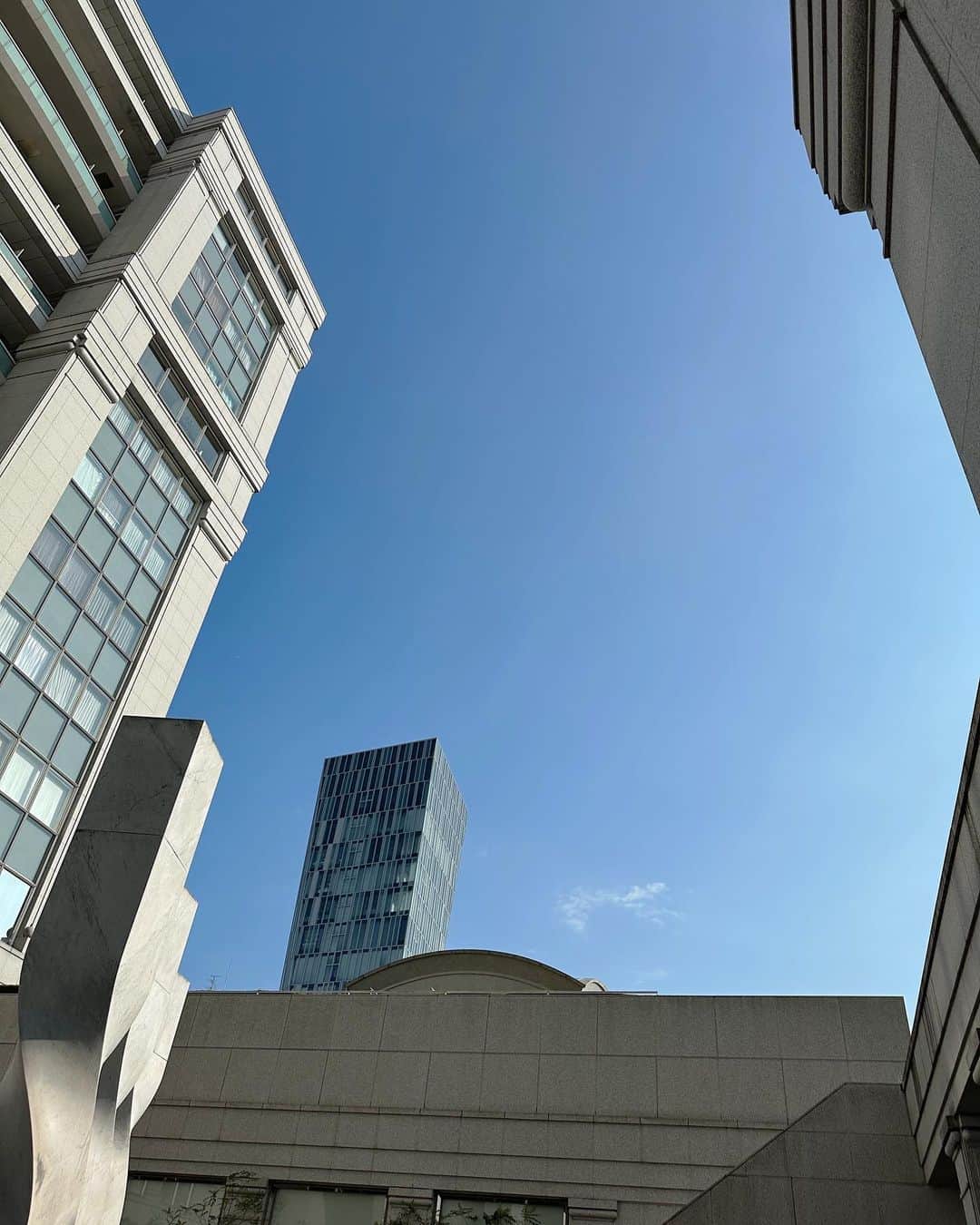 松川星さんのインスタグラム写真 - (松川星Instagram)「⁡ anuansのセットアップ。 展示会でも沢山頼んじゃった🐈‍⬛♡」8月14日 19時52分 - akarin__rin