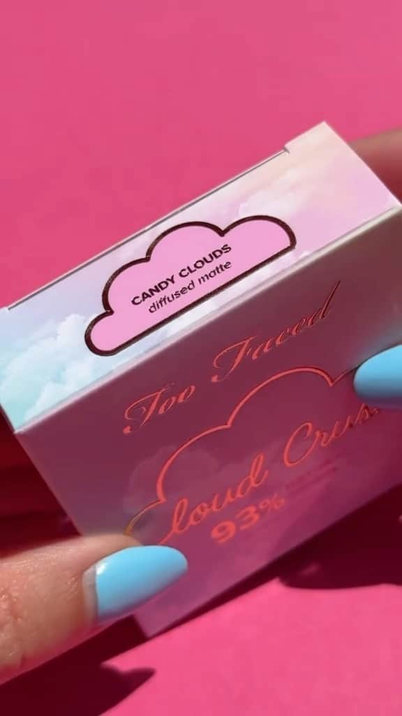 Too Facedさんのインスタグラム動画 - (Too FacedInstagram)「we think you need it 😚🫶💖 Our Cloud Crush Blush ...