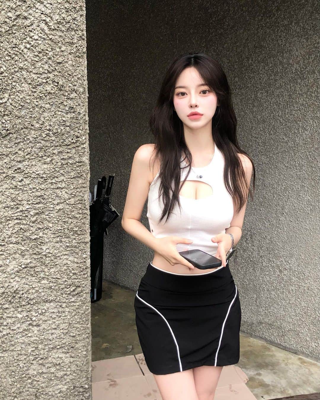 ウィ・ソンヒさんのインスタグラム写真 - (ウィ・ソンヒInstagram)「@illuvan 😎🖤」7月23日 20時04分 - _seong_hee