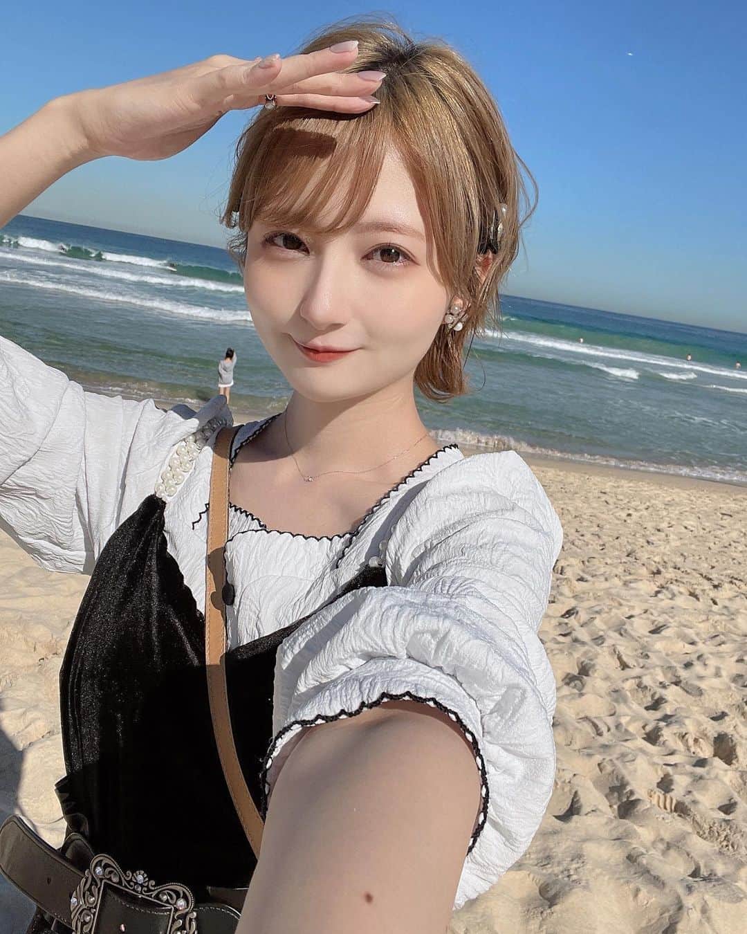 こばしり。さんのインスタグラム写真 - (こばしり。Instagram)「沢山のお祝い本当にありがとう🥲🍅 という事で、26歳になりました！🎂 25歳はプリ会から始まって、KIMAMALabo ...