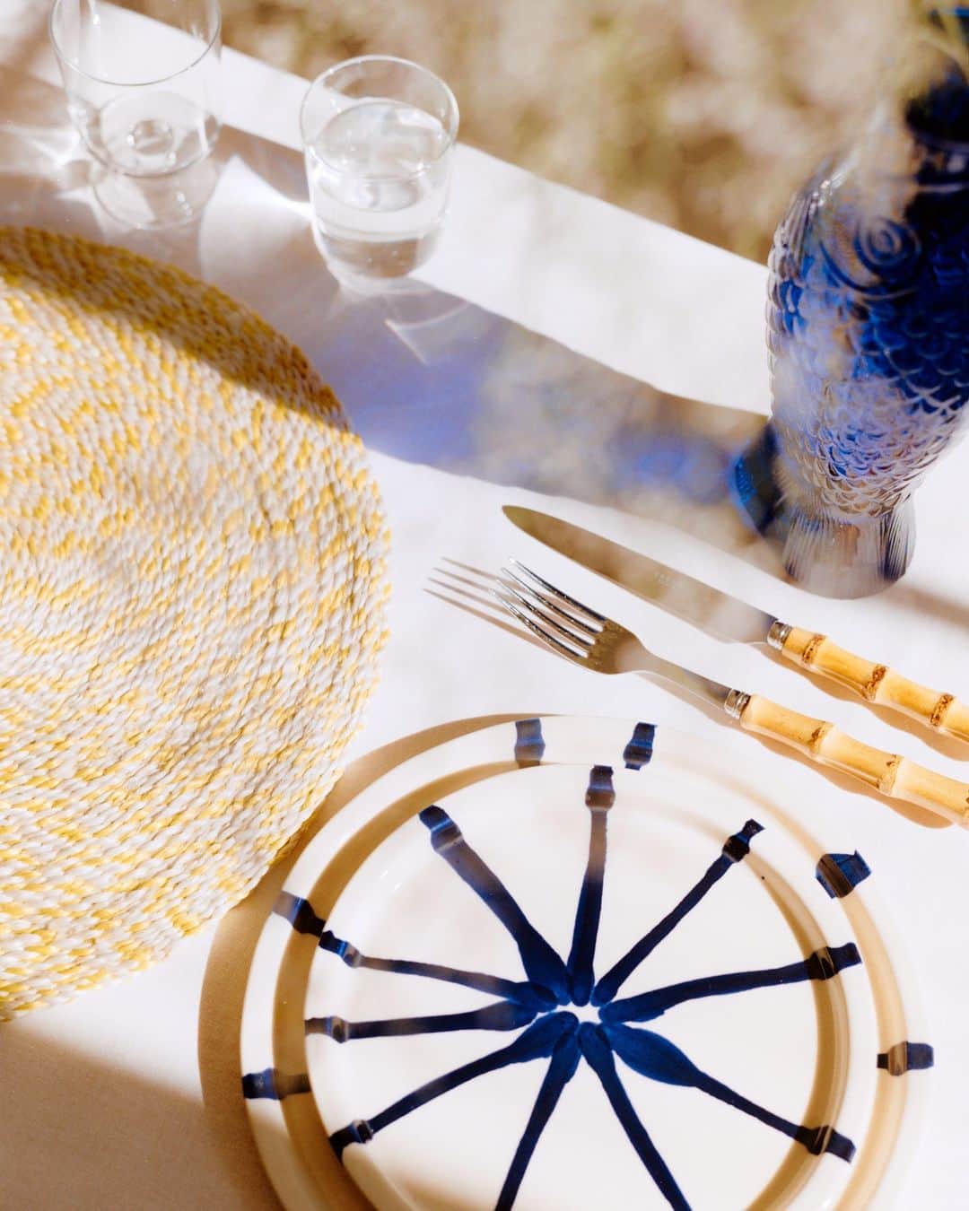 ARKETさんのインスタグラム写真 - (ARKETInstagram)「Graphic lines, braided jute ...