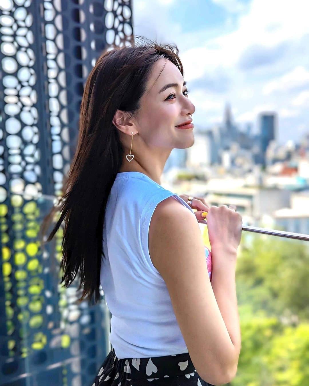 石井里奈さんのインスタグラム写真 - (石井里奈Instagram)「先日 @misato_ichiki おすすめの頭皮スパの @lanvery_hair にいってきました🧡 こんな頭皮スパ ...