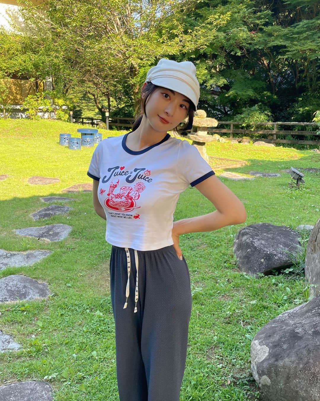 繭さんのインスタグラム写真 - (繭Instagram)「ㅤㅤㅤ ㅤㅤ @gu_for_all_ の HELLO! PROJECTコラボ🌈 @juice_juice_official のT ...