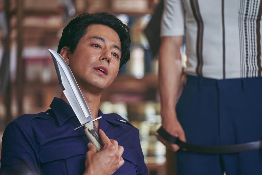 チョ・インソンさんのインスタグラム写真 - (チョ・インソンInstagram)「밀수. 나, 권상사.」7月26日 11時09分 ...