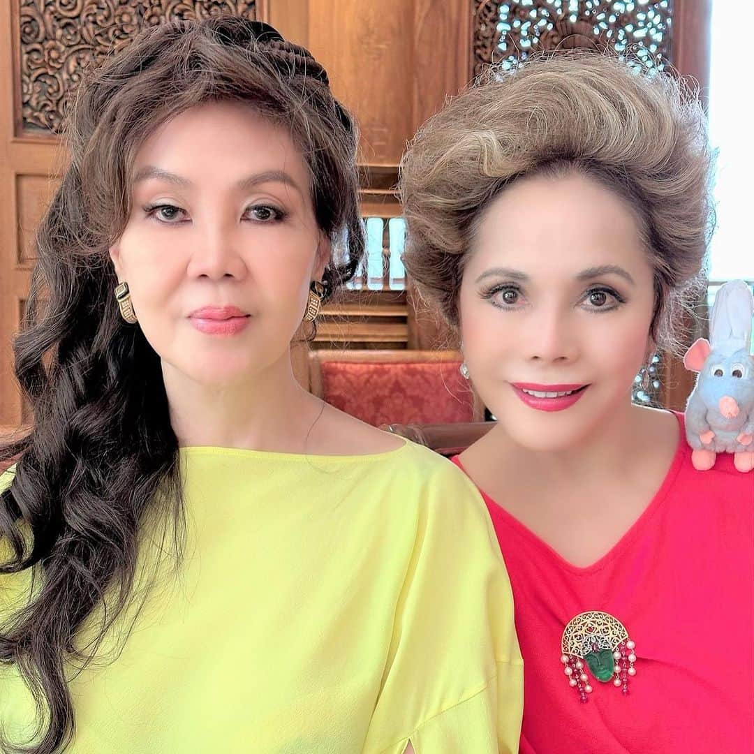 デヴィ・スカルノさんのインスタグラム写真 - (デヴィ・スカルノInstagram)「ジャカルタの 中心部、メンテンの 一等地に位置する ...