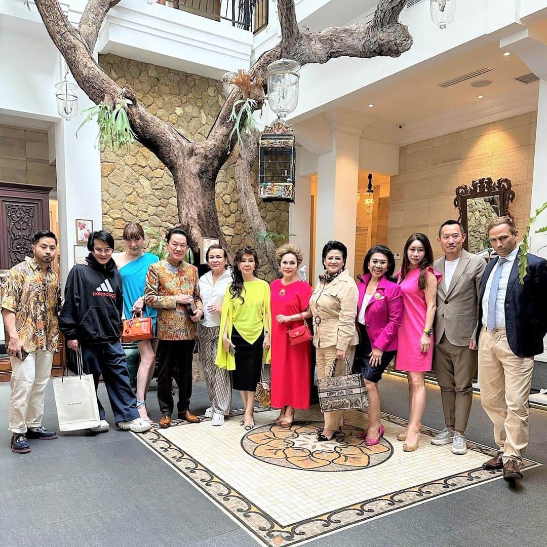 デヴィ・スカルノさんのインスタグラム写真 - (デヴィ・スカルノInstagram)「ジャカルタの 中心部、メンテンの 一等地に位置する ...