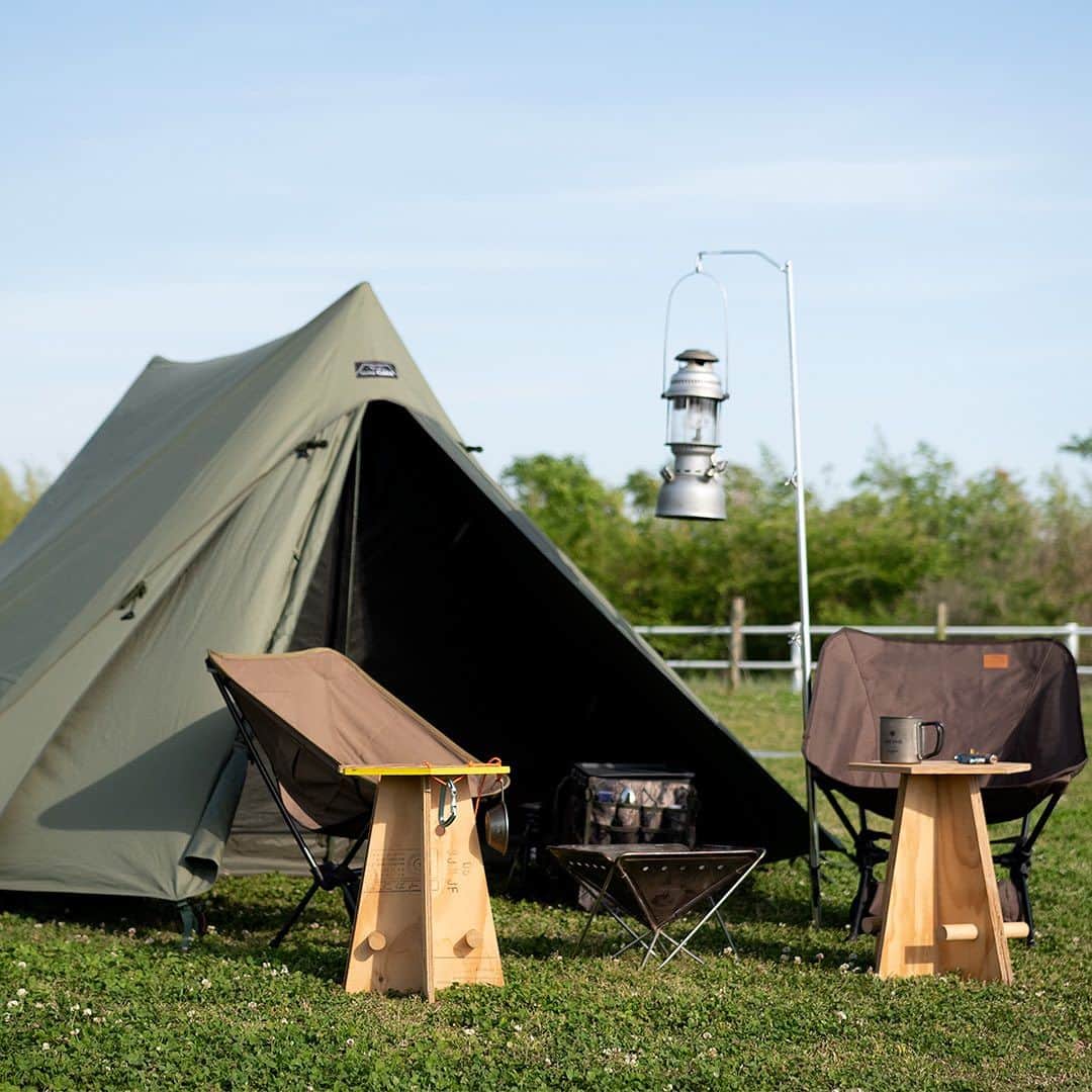 graf studioさんのインスタグラム写真 - (graf studioInstagram)「rokkaku stoolは自転車好きの設計スタッフによって生み出された、六角形の座面が特徴的 ...