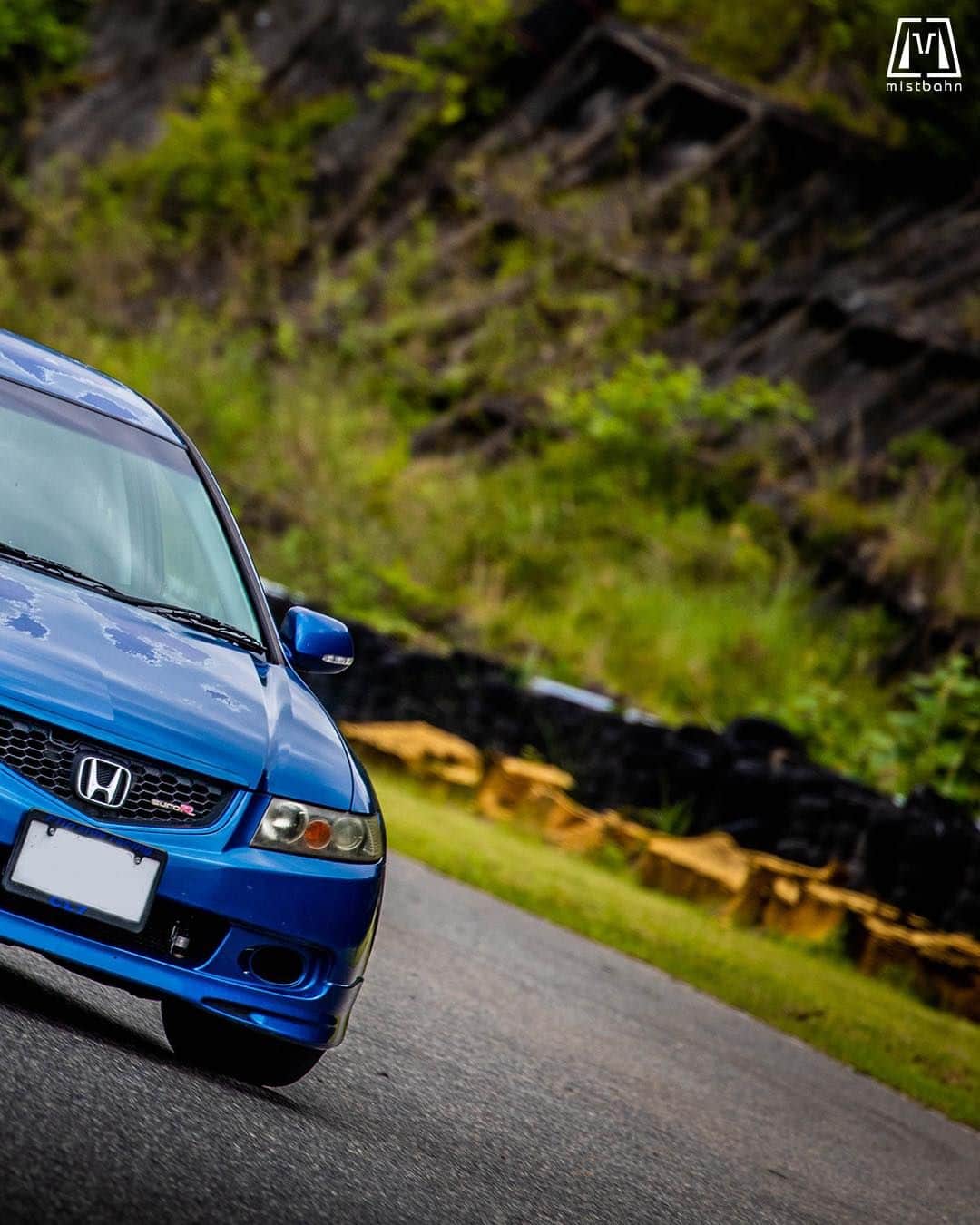 mistbahnさんのインスタグラム写真 - (mistbahnInstagram)「_ FLIP SIDE RACING Honda CL7 ...