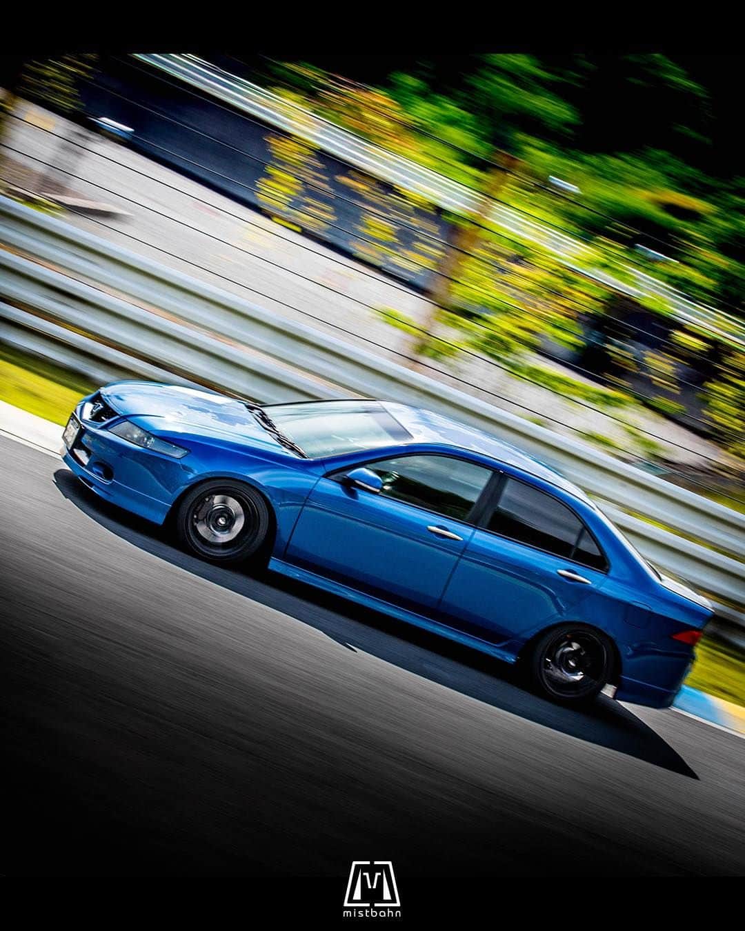 mistbahnさんのインスタグラム写真 - (mistbahnInstagram)「_ FLIP SIDE RACING Honda CL7 ...