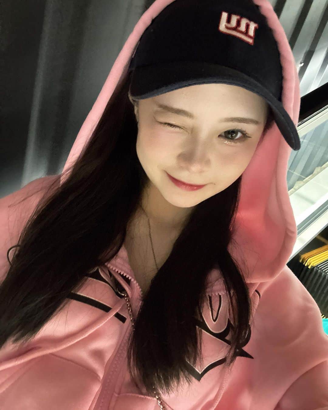 桜さんのインスタグラム写真 桜instagram「最近愛用中のパック💞💞 クオリティファーストダーマレーザー 特に毛穴ケアしてくれるゴールドと肌のトーンを上げてくれるホワイトお気に 