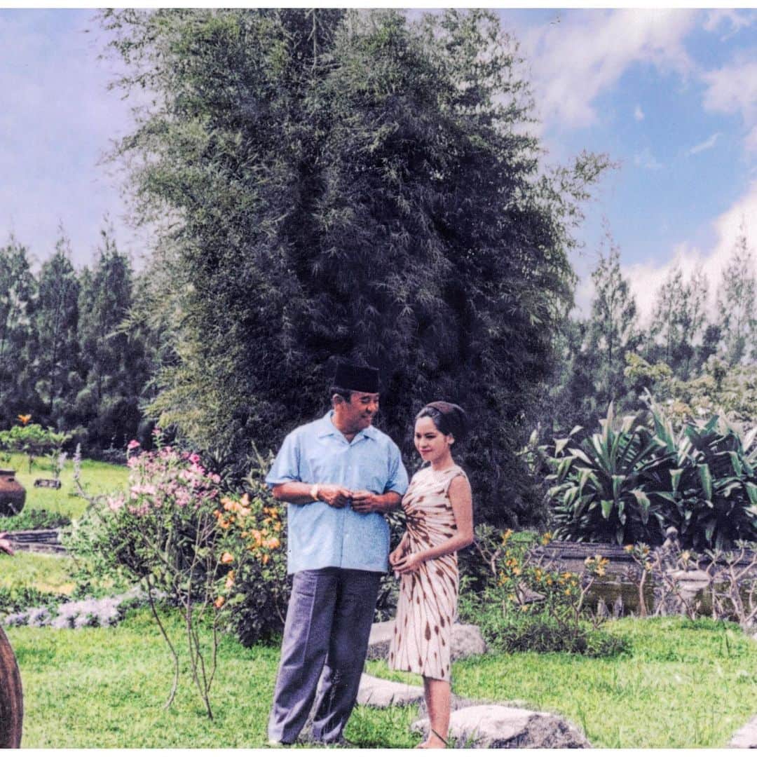 デヴィ・スカルノさんのインスタグラム写真 - (デヴィ・スカルノInstagram)「ジャカルタの 中心部、メンテンの 一等地に位置する ...