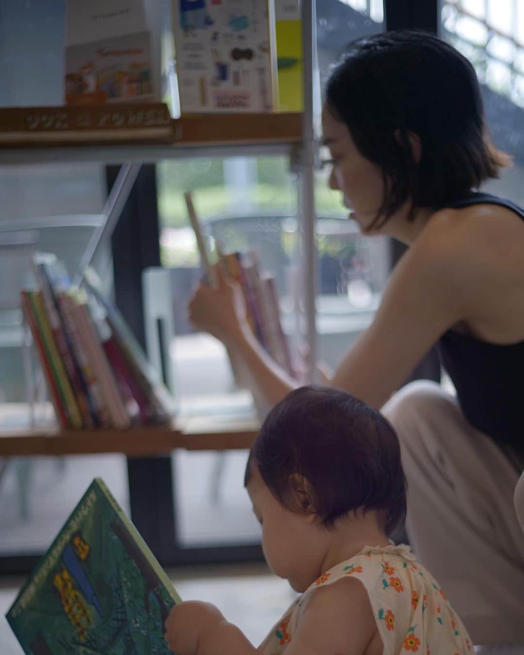 HALCAさんのインスタグラム写真 - (HALCAInstagram)「🌼📚🥛💭」7月31日 13時20分 - halca_