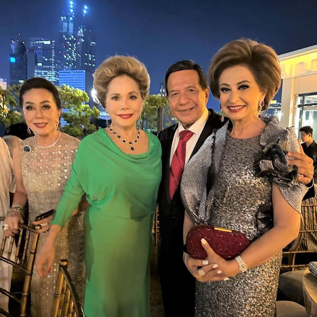 デヴィ・スカルノさんのインスタグラム写真 - (デヴィ・スカルノInstagram)「旧い友人である Mrs. Inti Sabagio が ...