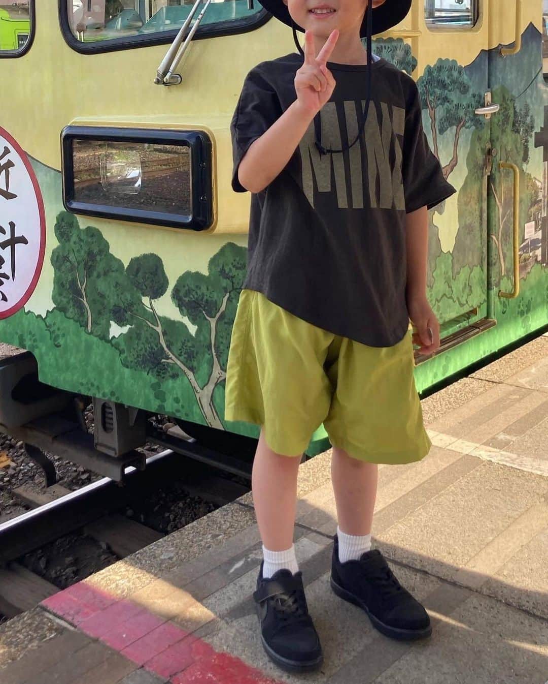 子供服devirockstore(デビロックストア)さんのインスタグラム写真 - (子供服devirockstore(デビロックストア)Instagram)「夏を楽しむみんなのコーデをご紹介 ...