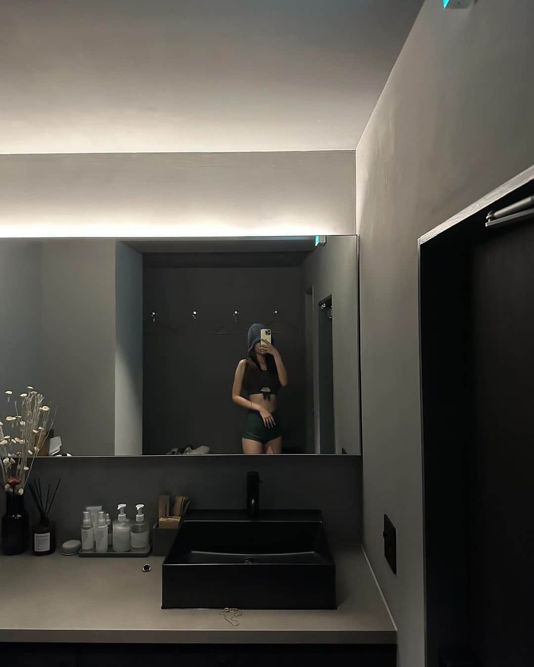 erinaさんのインスタグラム写真 - (erinaInstagram)「@ooo_osaka 🧖🏻‍♀️ 完全予約制で全部の部屋が個室、、 今回は満月の部屋にしました🌕 人目を気にすることも ...