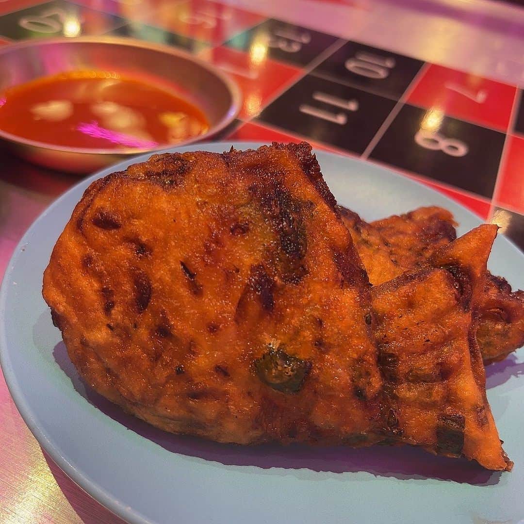 トロたんさんのインスタグラム写真 - (トロたんInstagram)「浅草横町内の韓国料理 #ハンマート さんでは 夏にぴったりの冷麺があるよ ...