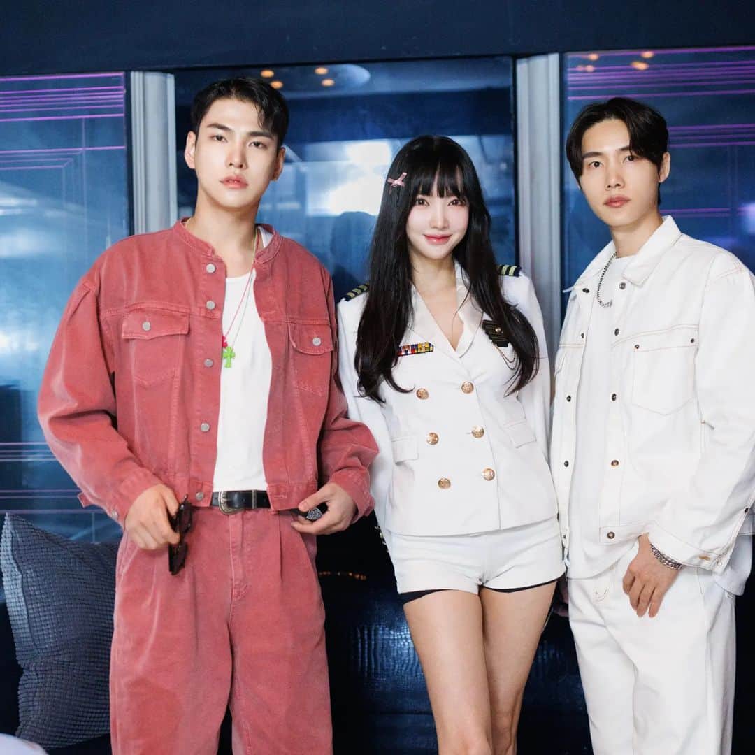 ラナさんのインスタグラム写真 - (ラナInstagram)「My rookie DJs:) @djkai.official @dj1999 ...